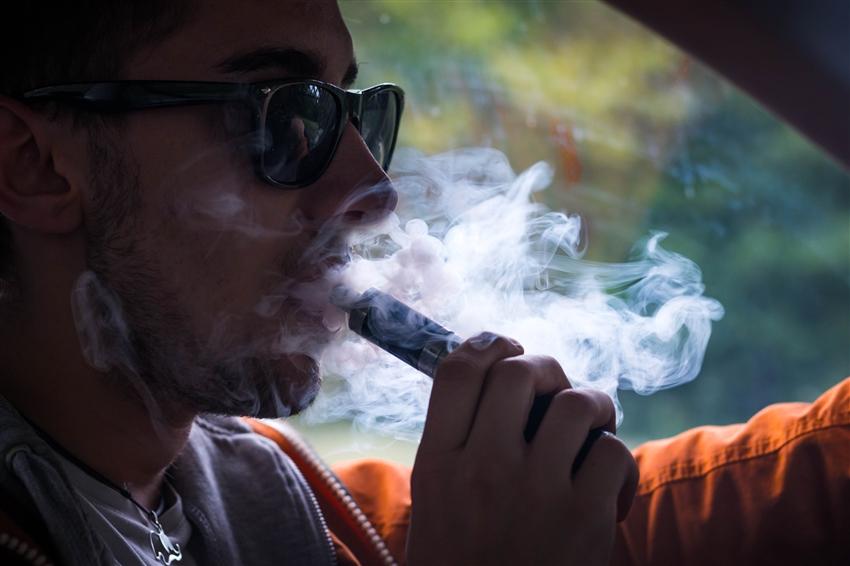 Blog – Should we really be concerned about teen vaping? | Main Line Health